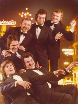 The Mustangs – Atterwiki