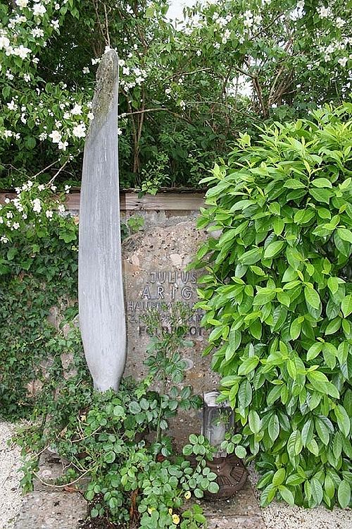 Julius Arigi – Atterwiki